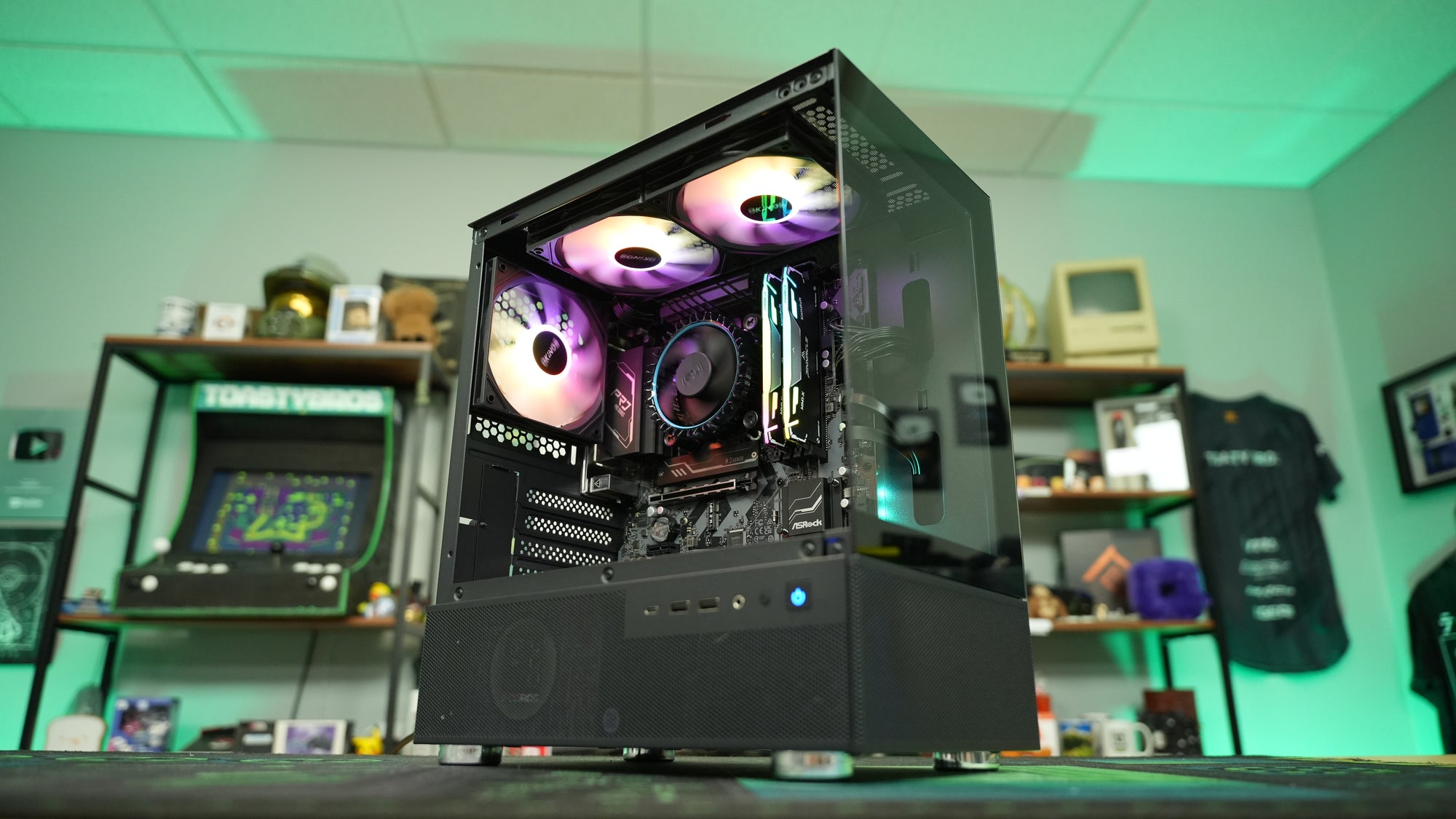 Upgrade Path Starter - Intel Ultra 5 225 eSports Gaming PC