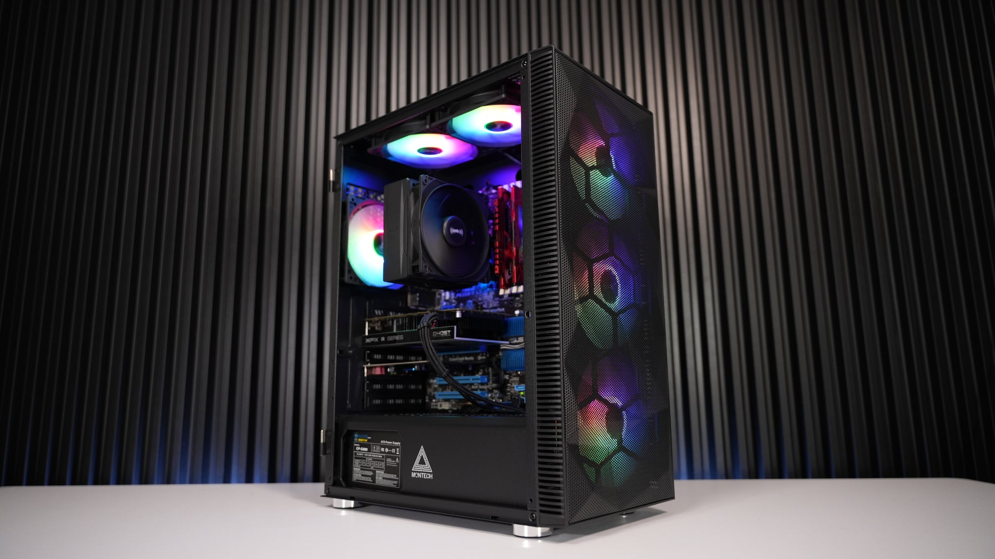 Intel i7 2700K + AMD R7 250X Budget PC
